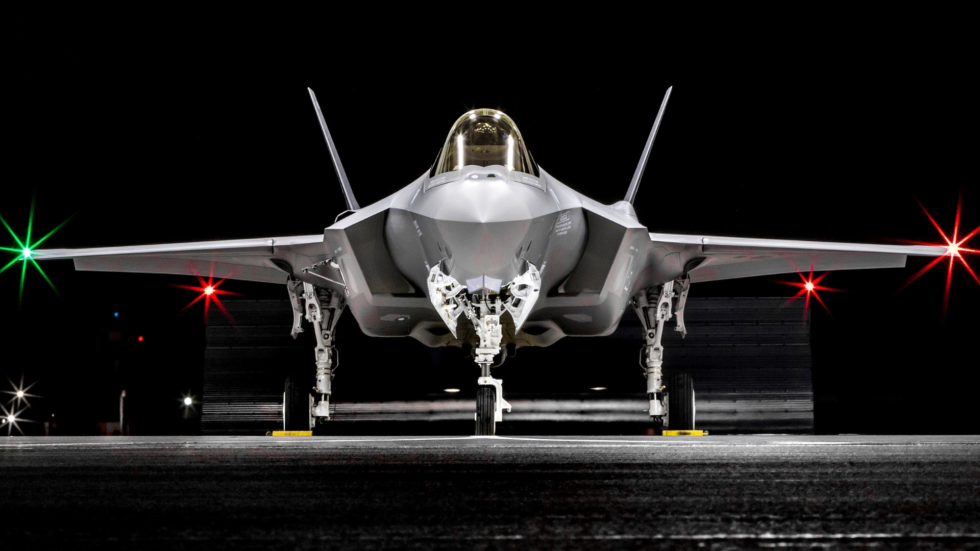 Lockheed Martin Finalizes Contract to Add Nearly 300 F-35s